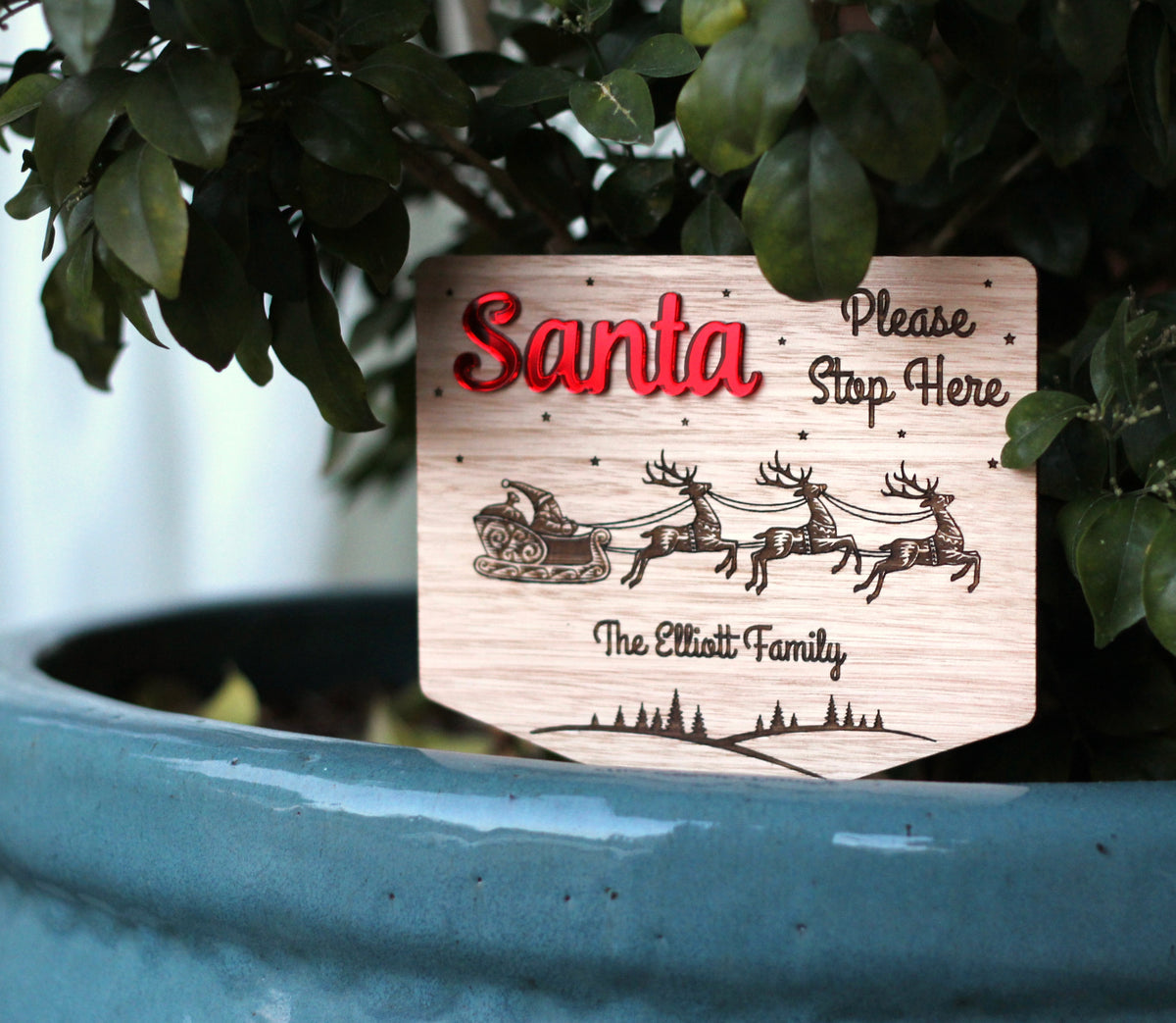 Santa Sign - please stop here! Personalised by Minting Memories